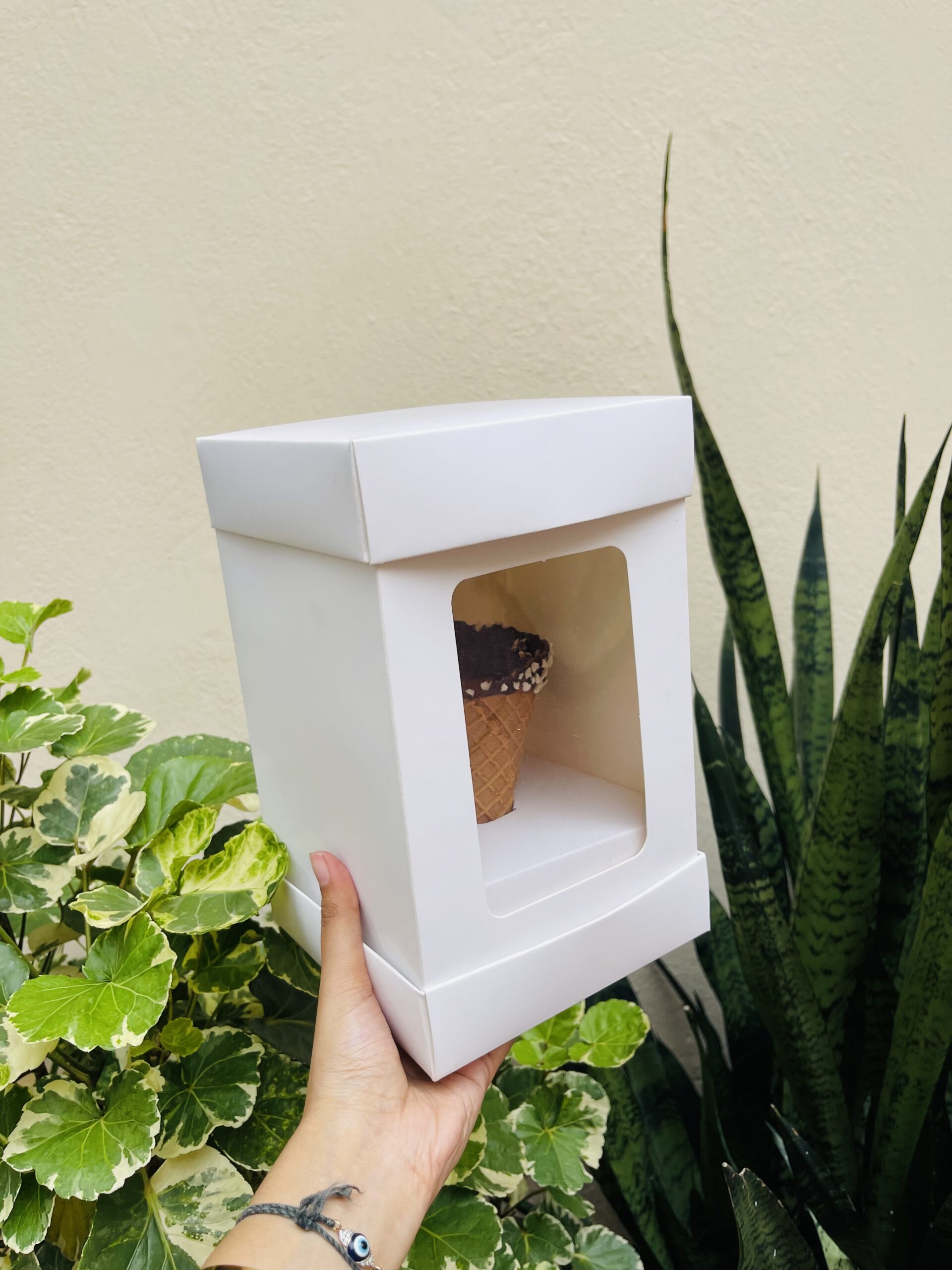WINE/ CONE BOX WHITE – pack of 5pcs – Decorate It Kolkata